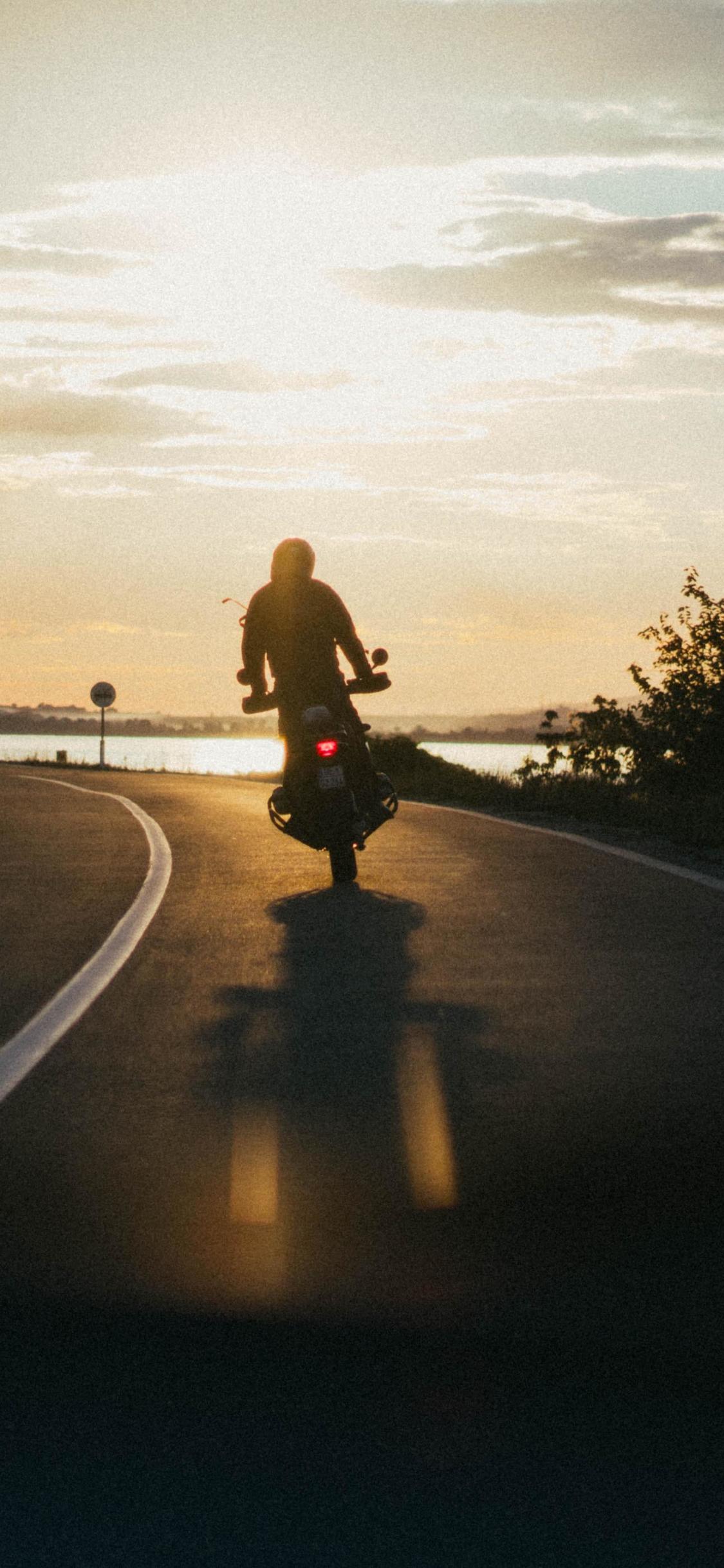 Bike Travel Wallpapers - Top Free Bike Travel Backgrounds - WallpaperAccess