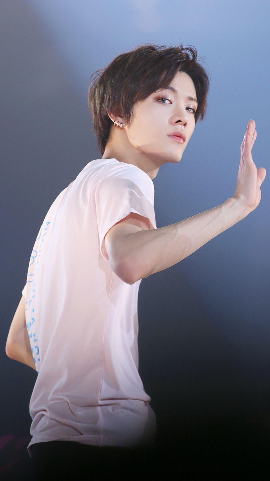 Yuta Wallpapers - Top Free Yuta Backgrounds - WallpaperAccess