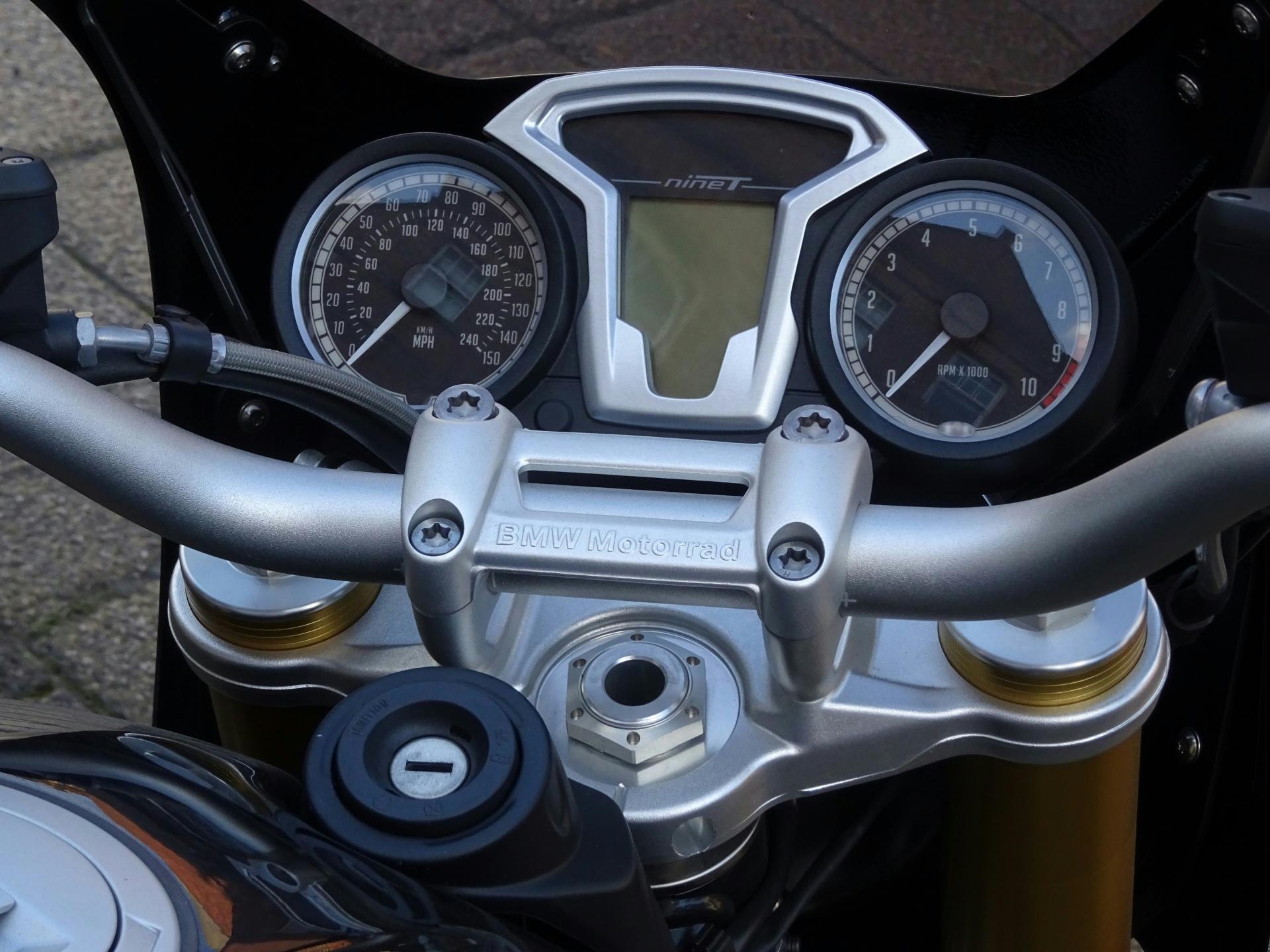 Motorcycle Speedometer Wallpapers - Top Free Motorcycle Speedometer ...