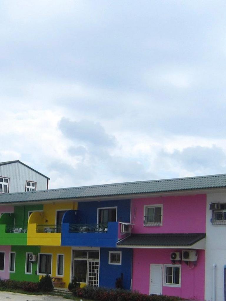 Colorful House Wallpapers - Top Free Colorful House Backgrounds ...