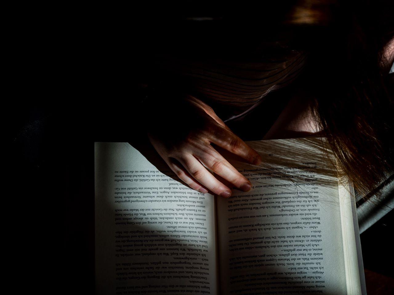 Dark Book Wallpapers - Top Free Dark Book Backgrounds - WallpaperAccess