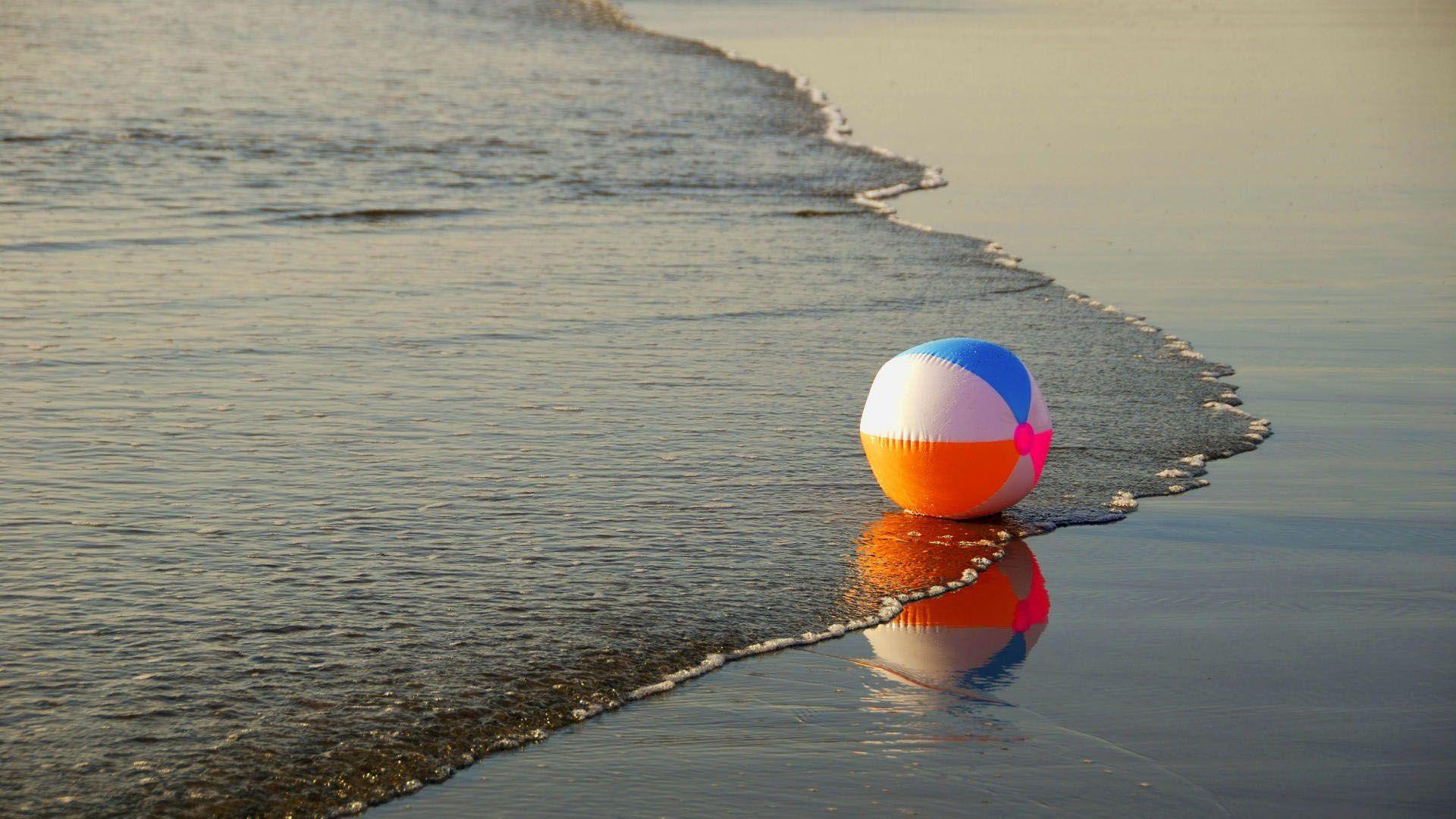 Beach Ball Wallpapers - Top Free Beach Ball Backgrounds - WallpaperAccess