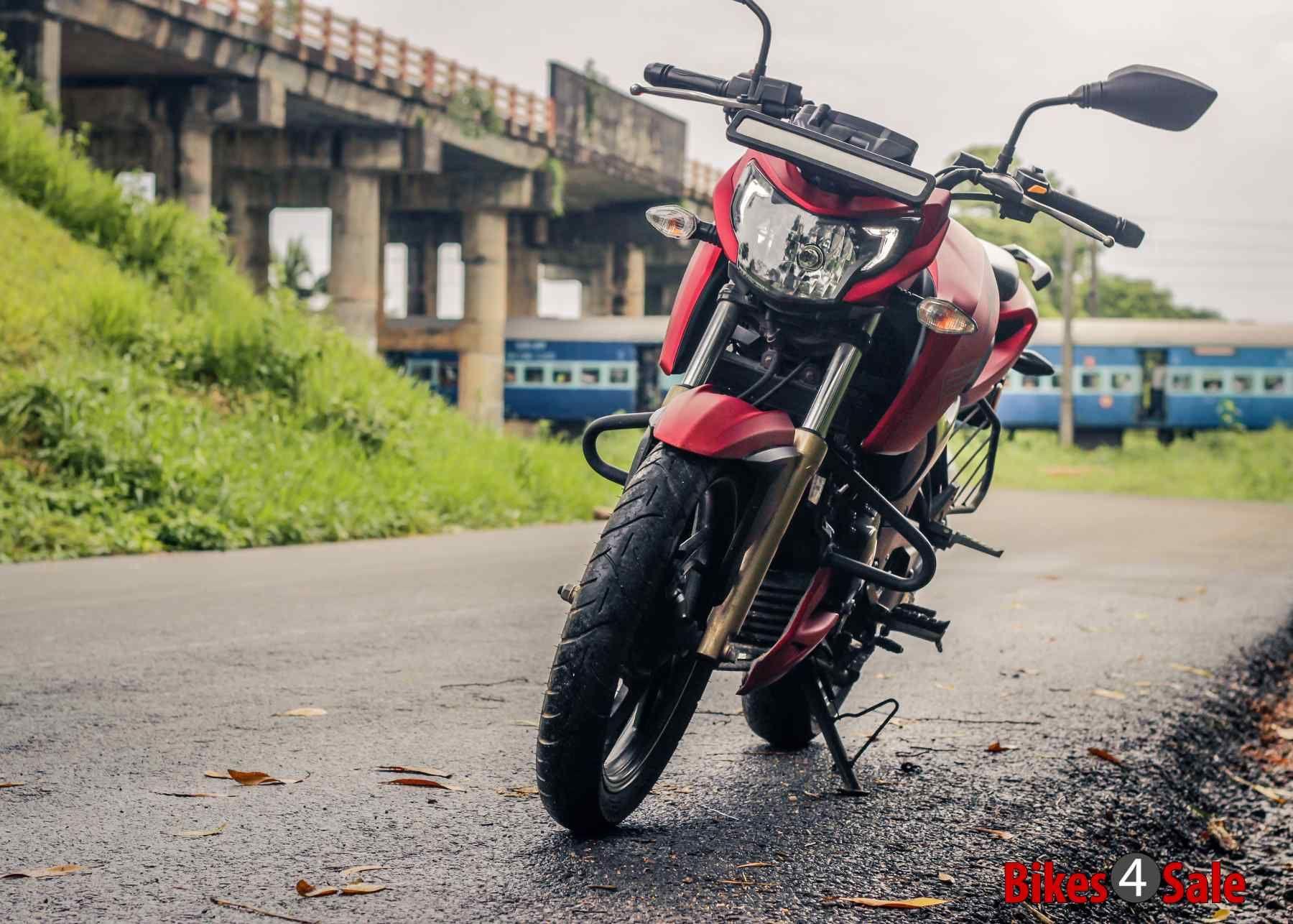 Apache Bike Wallpapers - Top Free Apache Bike Backgrounds - WallpaperAccess