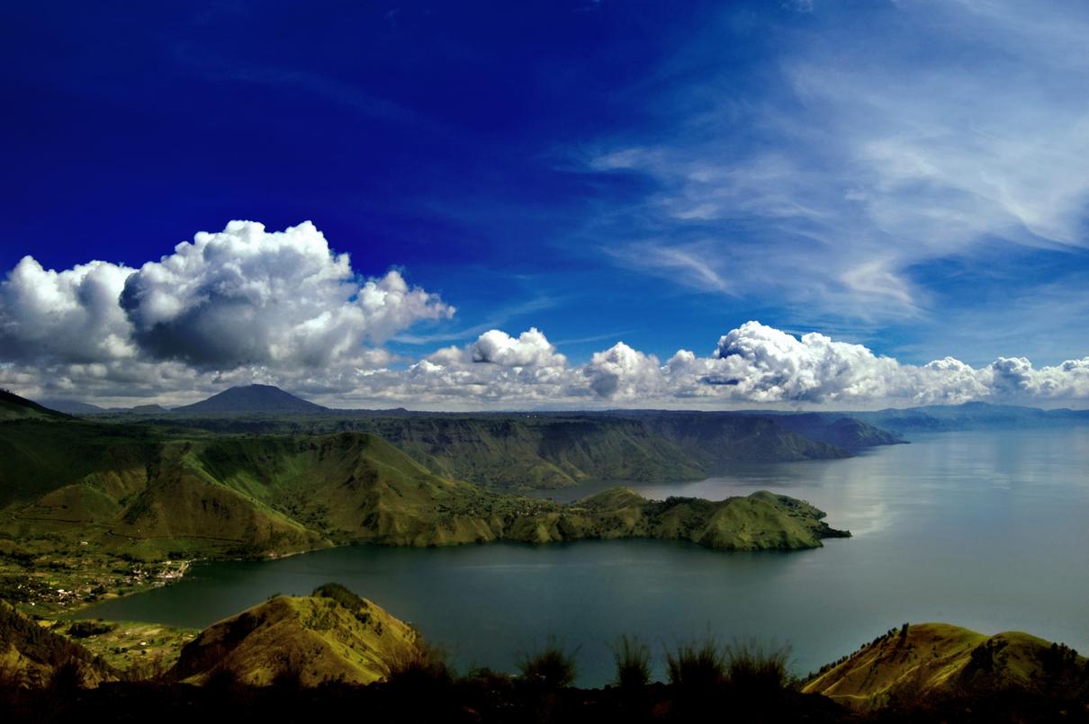 Lake Toba Wallpapers - Top Free Lake Toba Backgrounds - WallpaperAccess
