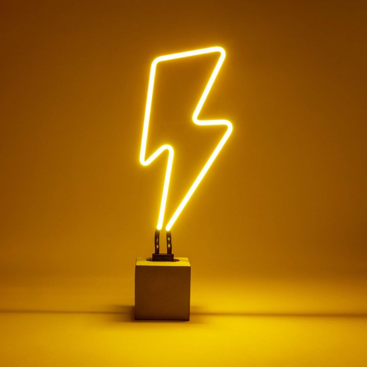 Yellow Lightning Bolt Wallpapers - Top Free Yellow Lightning Bolt ...