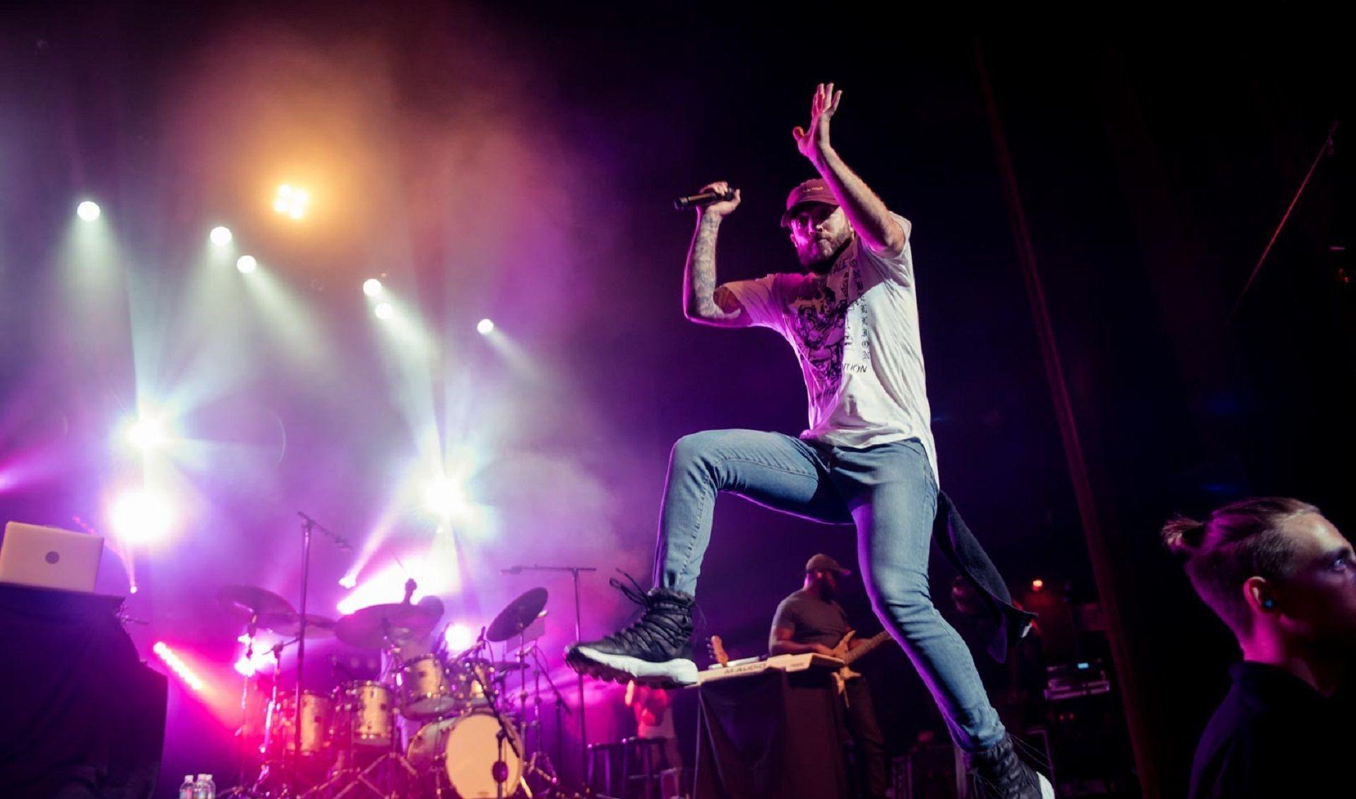 Jon Bellion Wallpapers - Top Free Jon Bellion Backgrounds - WallpaperAccess