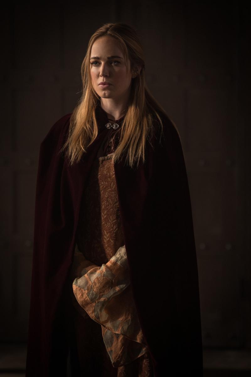 Sara Lance Wallpapers - Top Free Sara Lance Backgrounds - WallpaperAccess