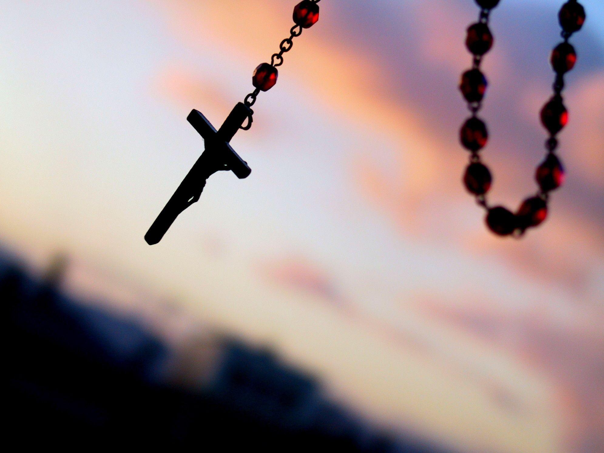 Catholic Rosary Wallpapers - Top Free Catholic Rosary Backgrounds ...
