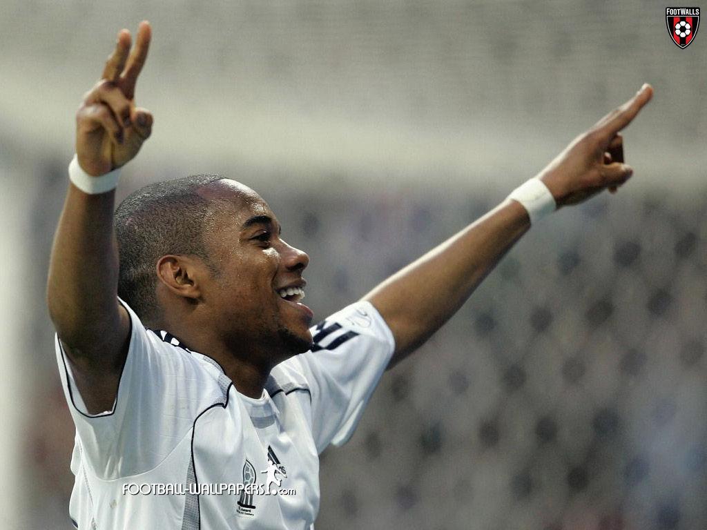 Robinho Wallpapers - Top Free Robinho Backgrounds - WallpaperAccess