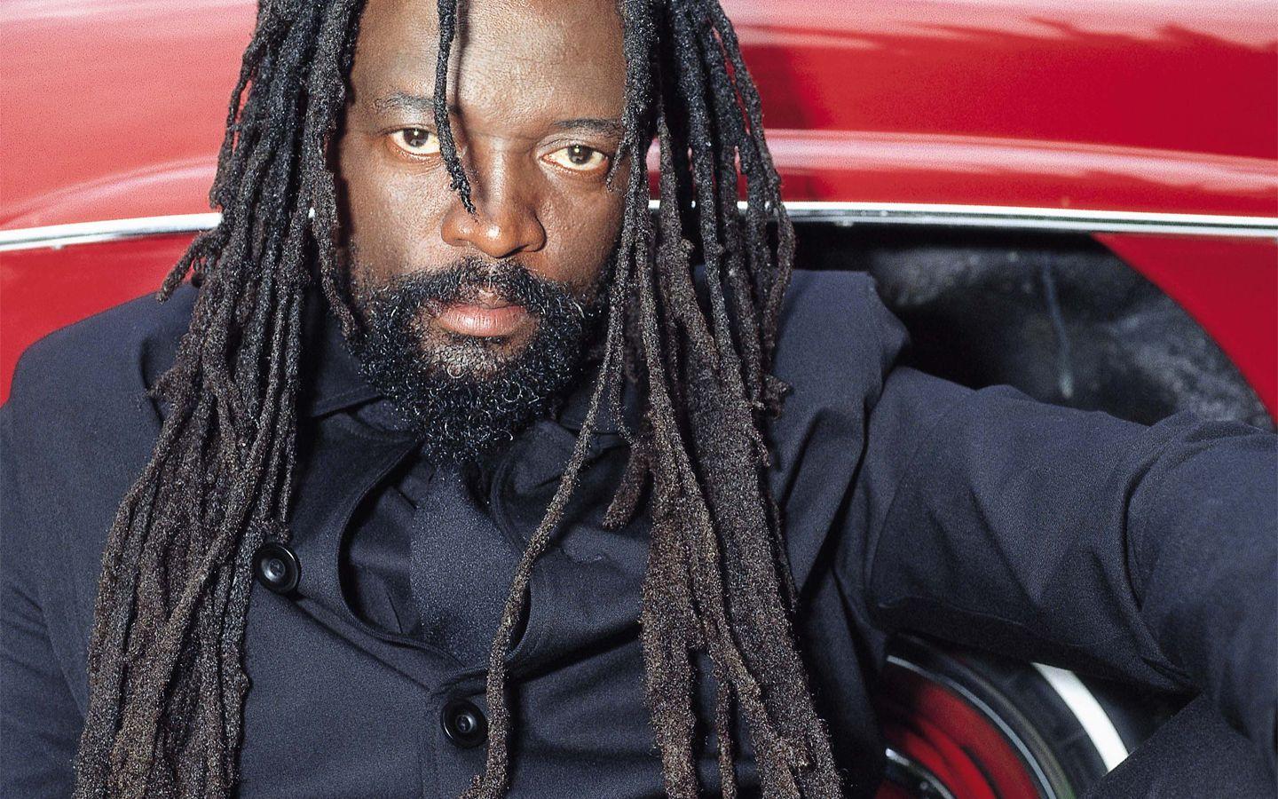 Lucky Dube Wallpapers - Top Free Lucky Dube Backgrounds - WallpaperAccess