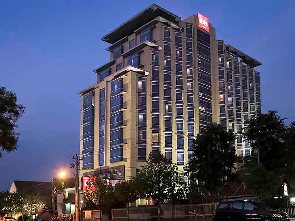 Semarang Wallpapers - Top Free Semarang Backgrounds - WallpaperAccess