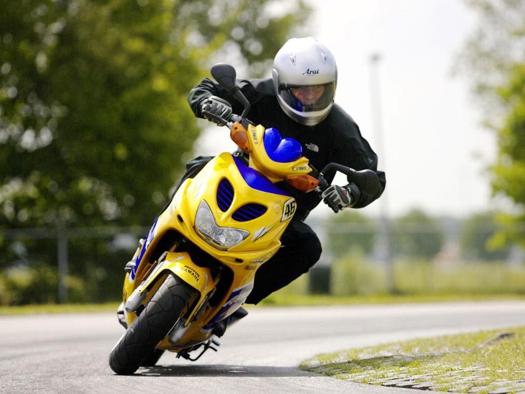 Yamaha Aerox Wallpapers - Top Free Yamaha Aerox Backgrounds ...