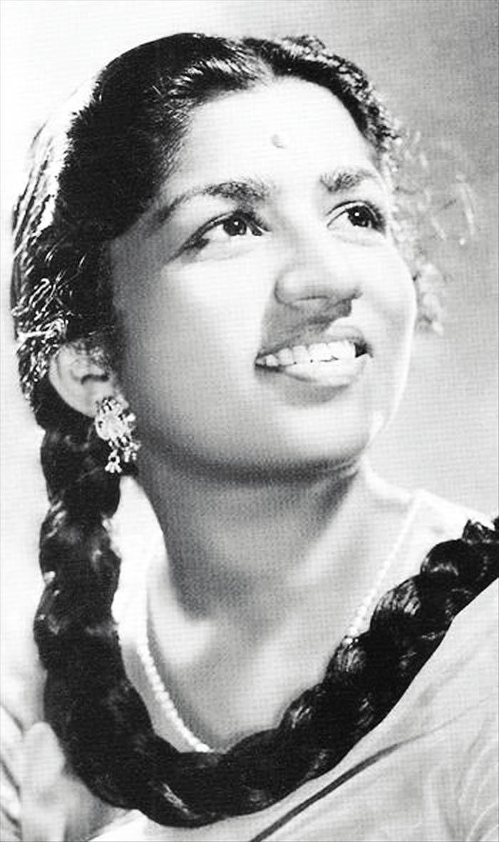 Lata Mangeshkar Wallpapers - Top Free Lata Mangeshkar Backgrounds ...