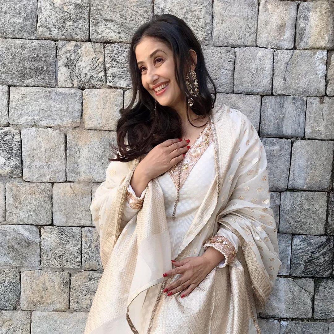 Manisha Koirala Wallpapers - Top Free Manisha Koirala Backgrounds ...