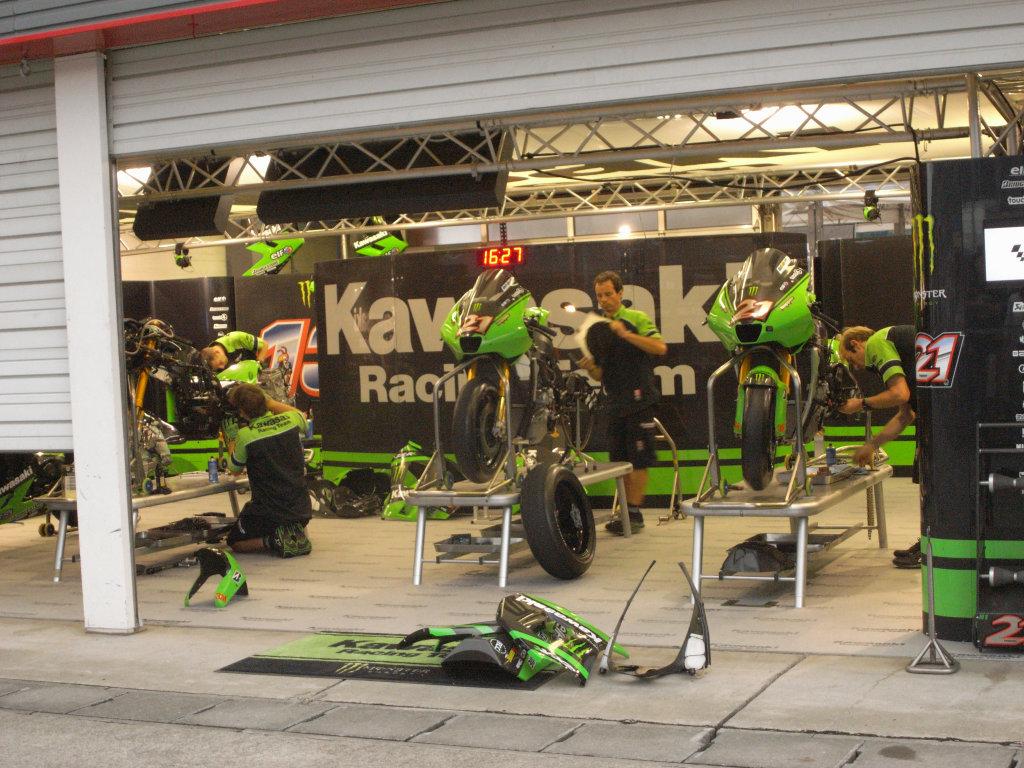 Kawasaki Racing Team Wallpapers - Top Free Kawasaki Racing Team ...