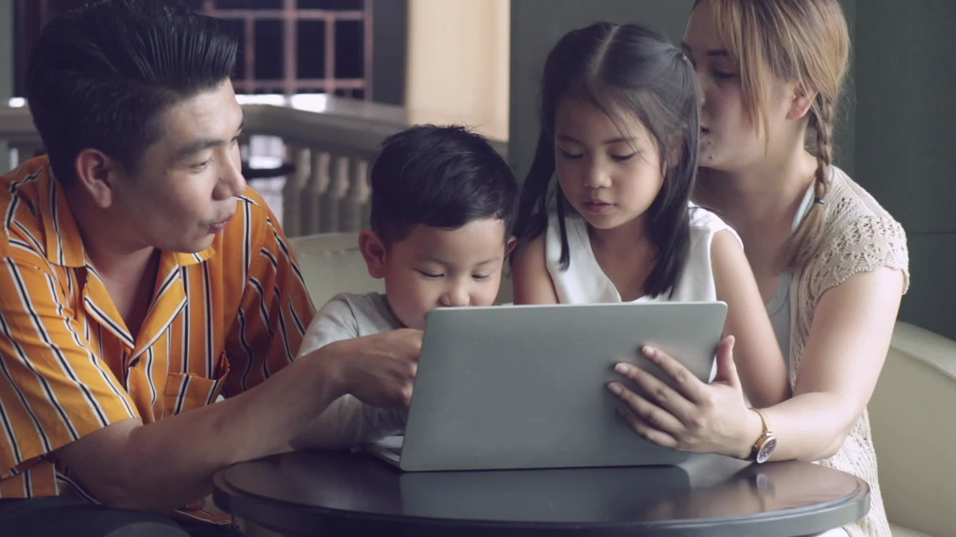 Asian Family Wallpapers - Top Free Asian Family Backgrounds ...