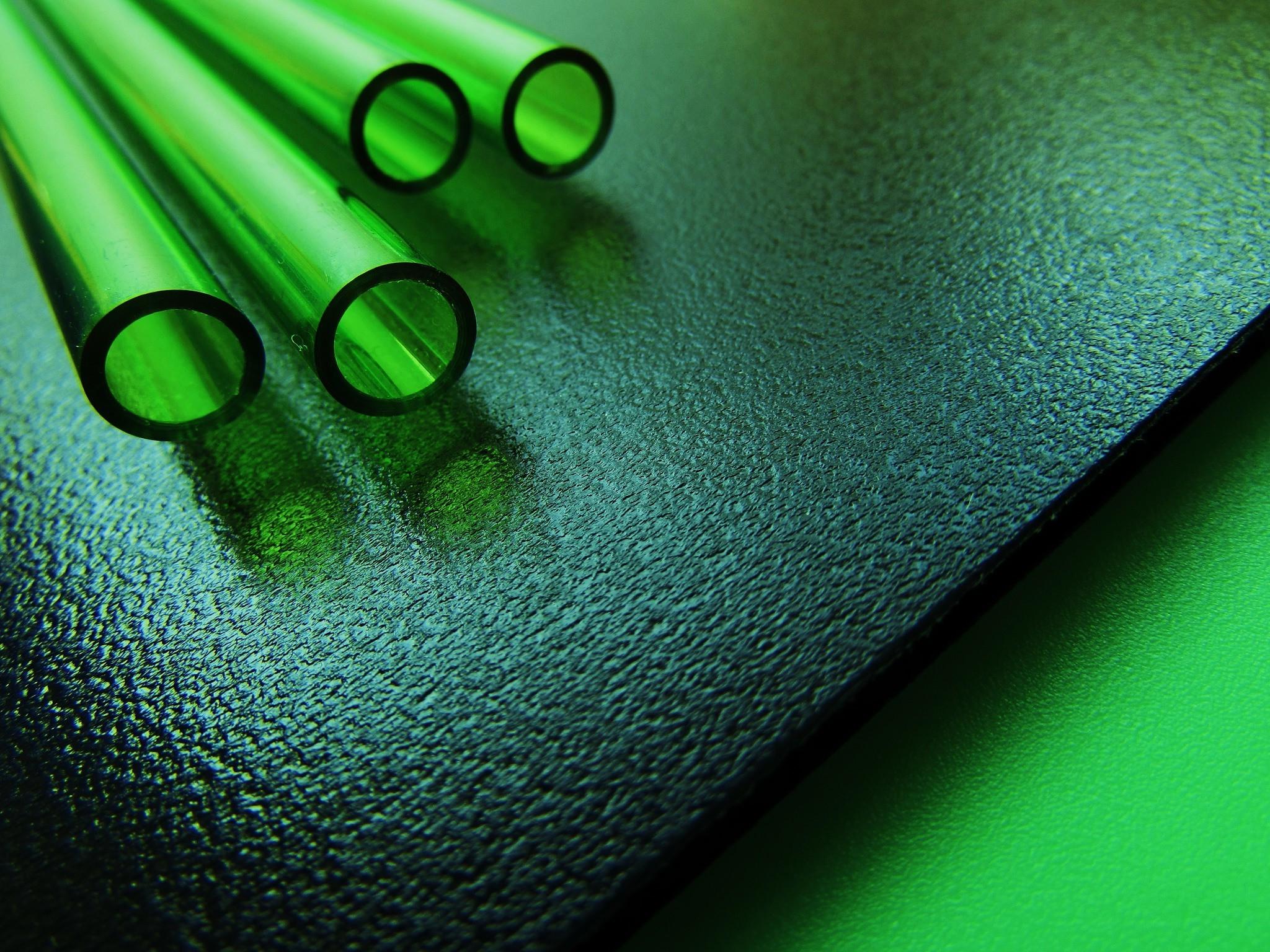 Green Glass Wallpapers - Top Free Green Glass Backgrounds - WallpaperAccess