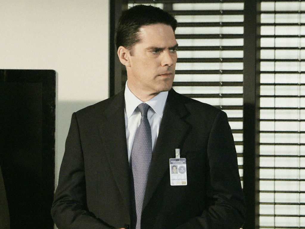 Aaron Hotchner Wallpapers - Top Free Aaron Hotchner Backgrounds ...