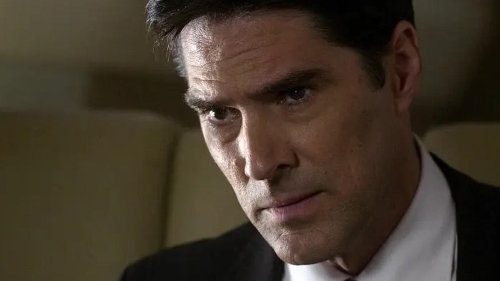 Aaron Hotchner Wallpapers - Top Free Aaron Hotchner Backgrounds ...