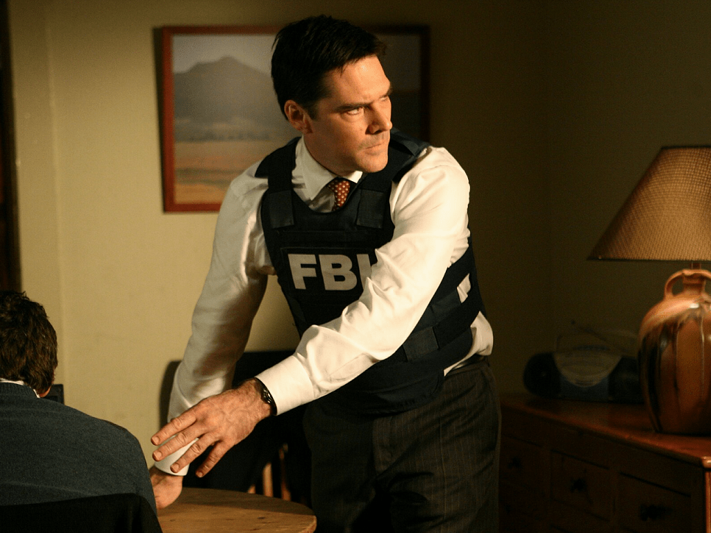 Aaron Hotchner Wallpapers - Top Free Aaron Hotchner Backgrounds ...
