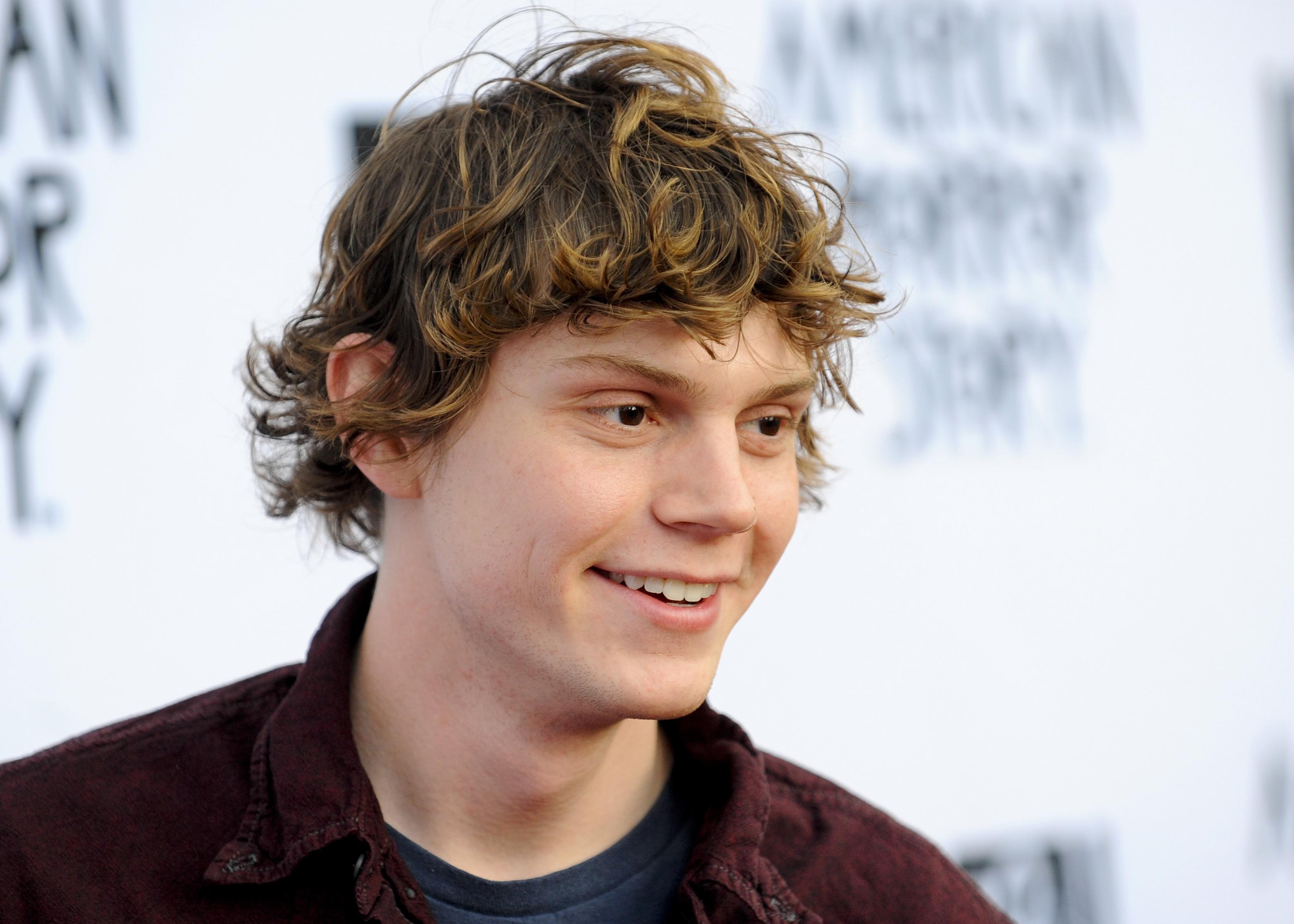 Evan Peters Laptop Wallpapers - Top Free Evan Peters Laptop Backgrounds ...