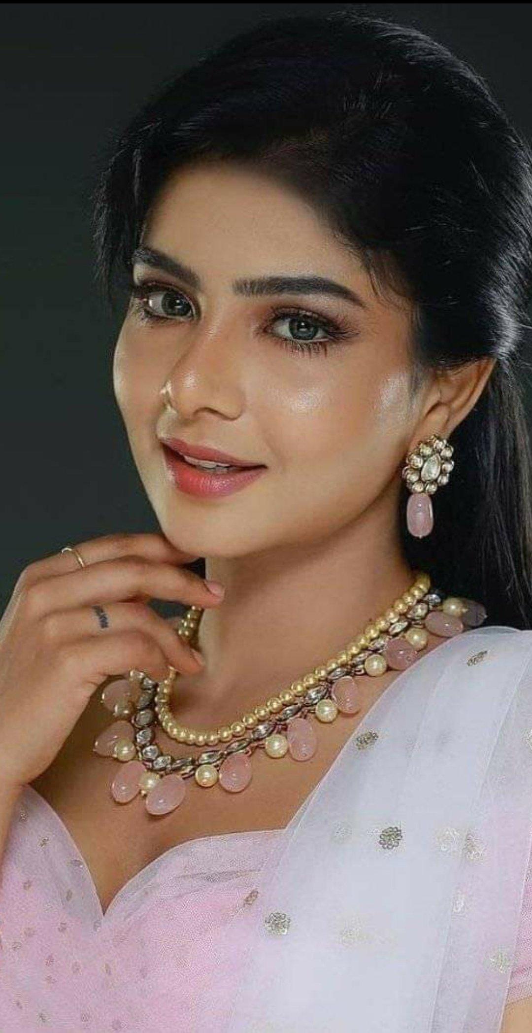 Pavithra Wallpapers - Top Free Pavithra Backgrounds - WallpaperAccess