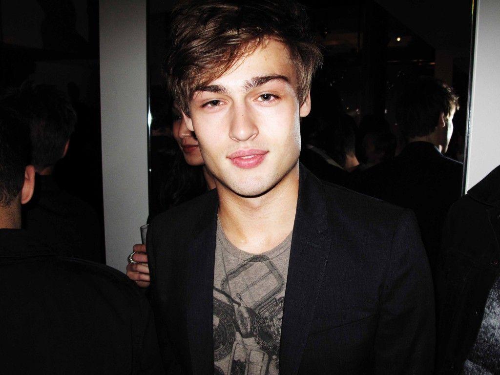 Douglas Booth Wallpapers - Top Free Douglas Booth Backgrounds ...