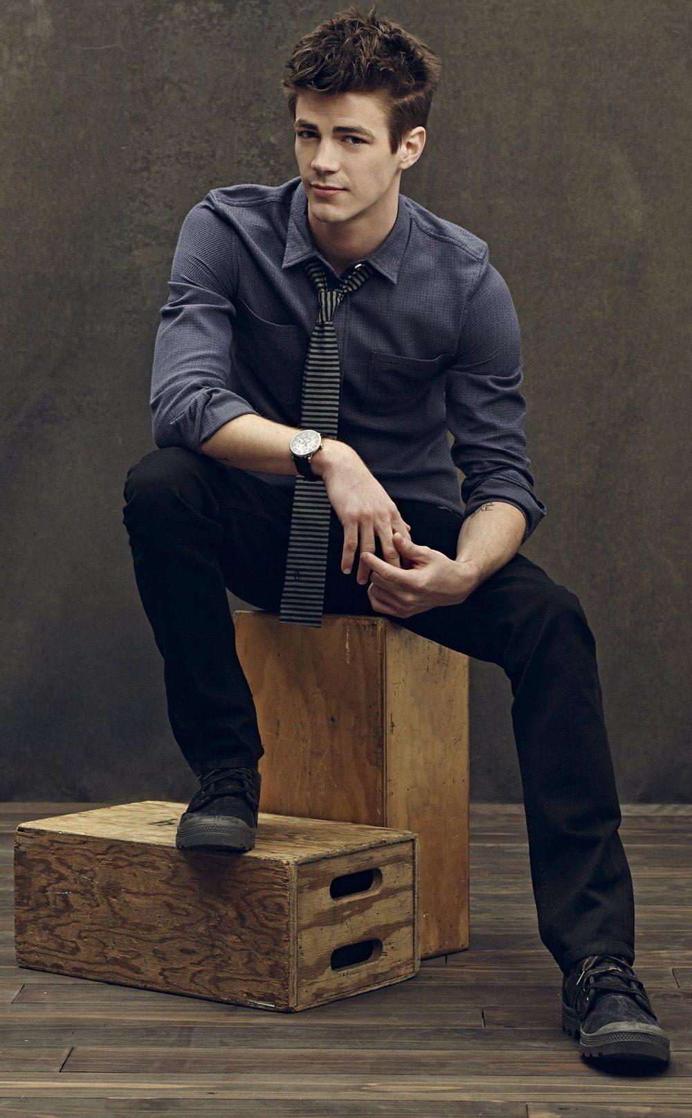 Grant Gustin HD Wallpapers - Top Free Grant Gustin HD Backgrounds - WallpaperAccess