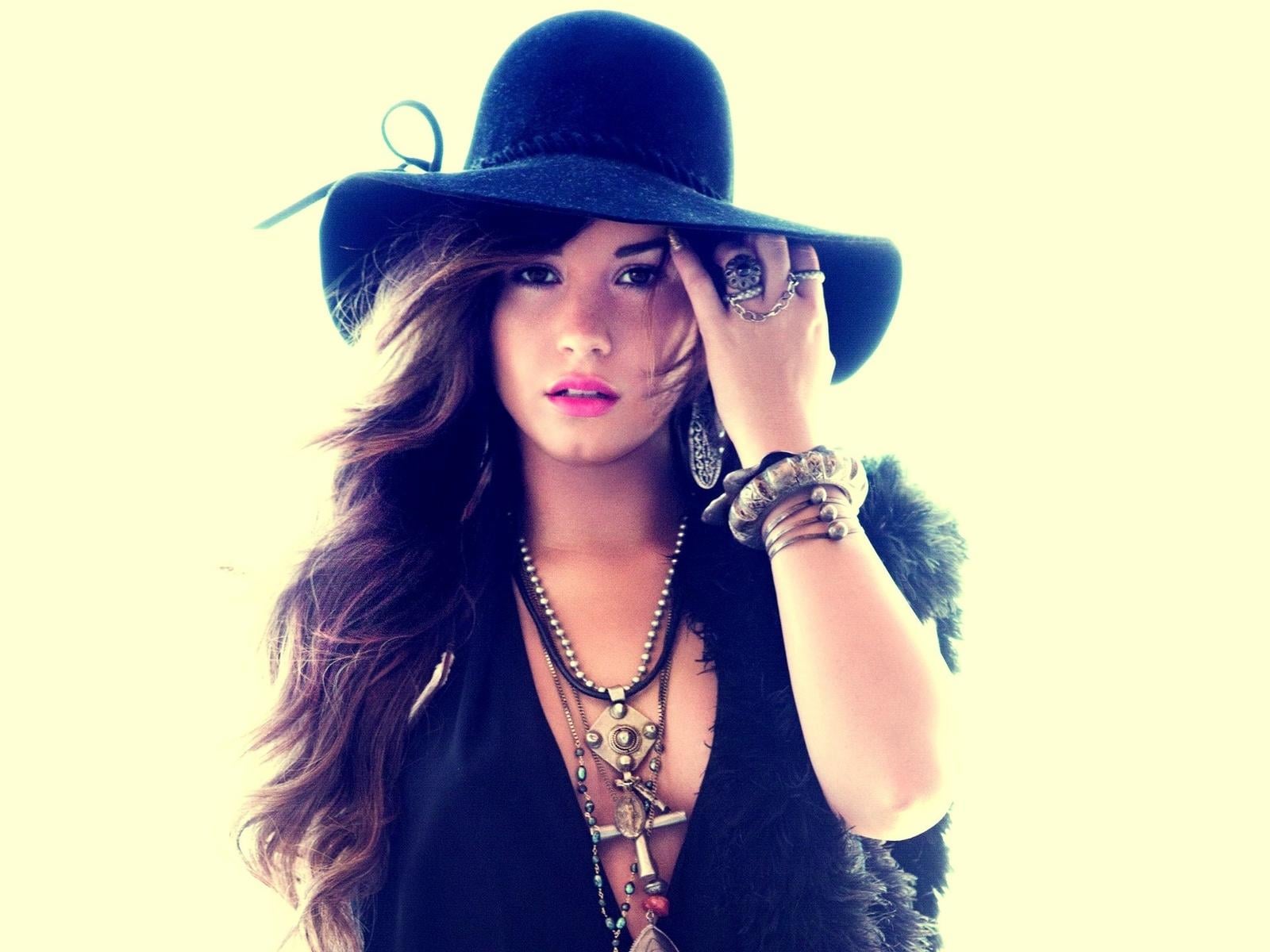 Demi Lovato Desktop Wallpapers - Top Free Demi Lovato Desktop ...