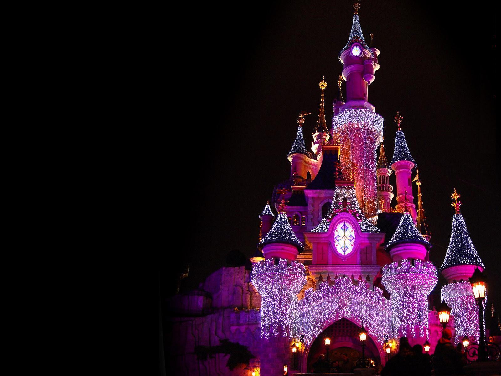 Christmas Disney Castle Wallpapers - Top Free Christmas Disney Castle ...