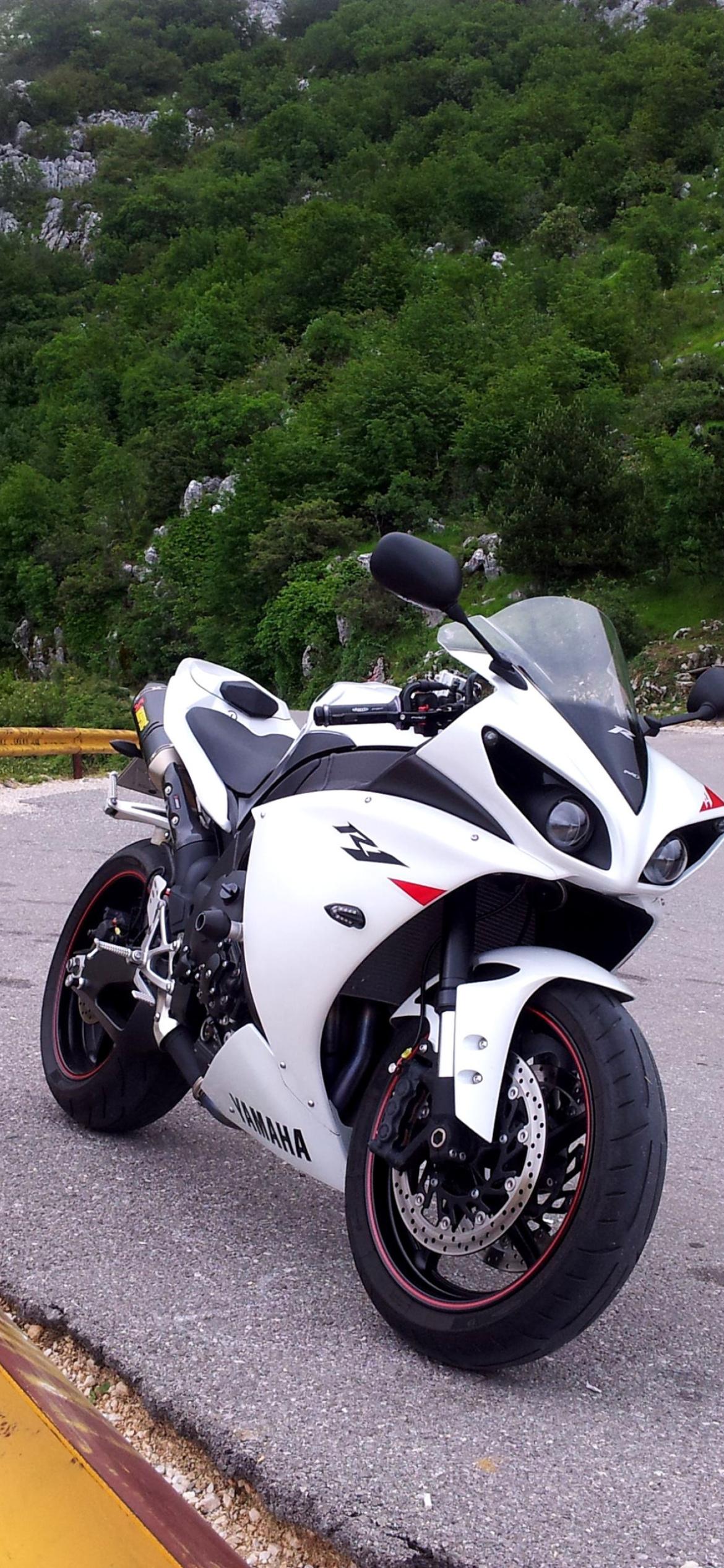 Superbike iPhone Wallpapers - Top Free Superbike iPhone Backgrounds ...