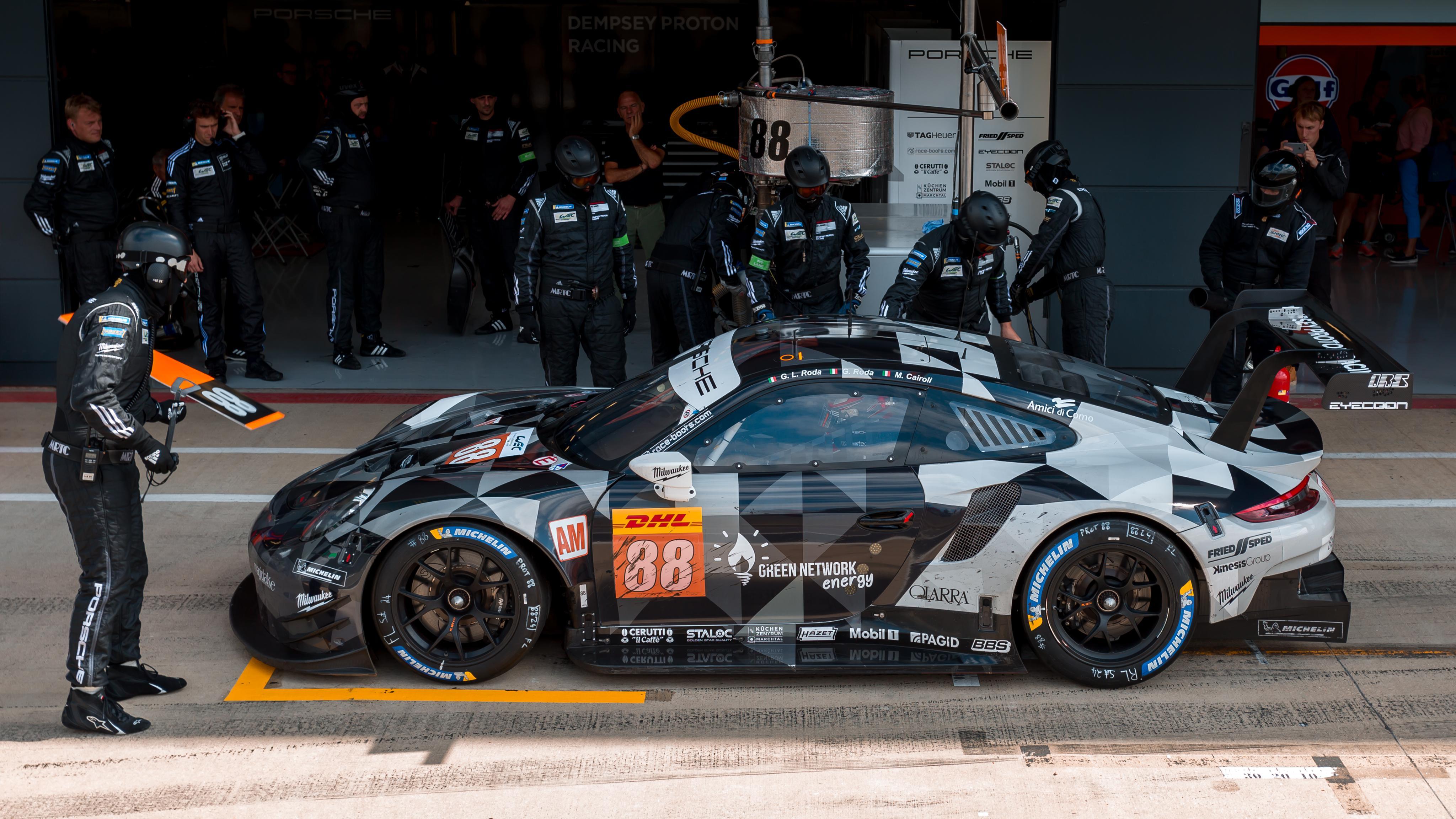 Racing 4k Wallpapers - Top Free Racing 4k Backgrounds - WallpaperAccess