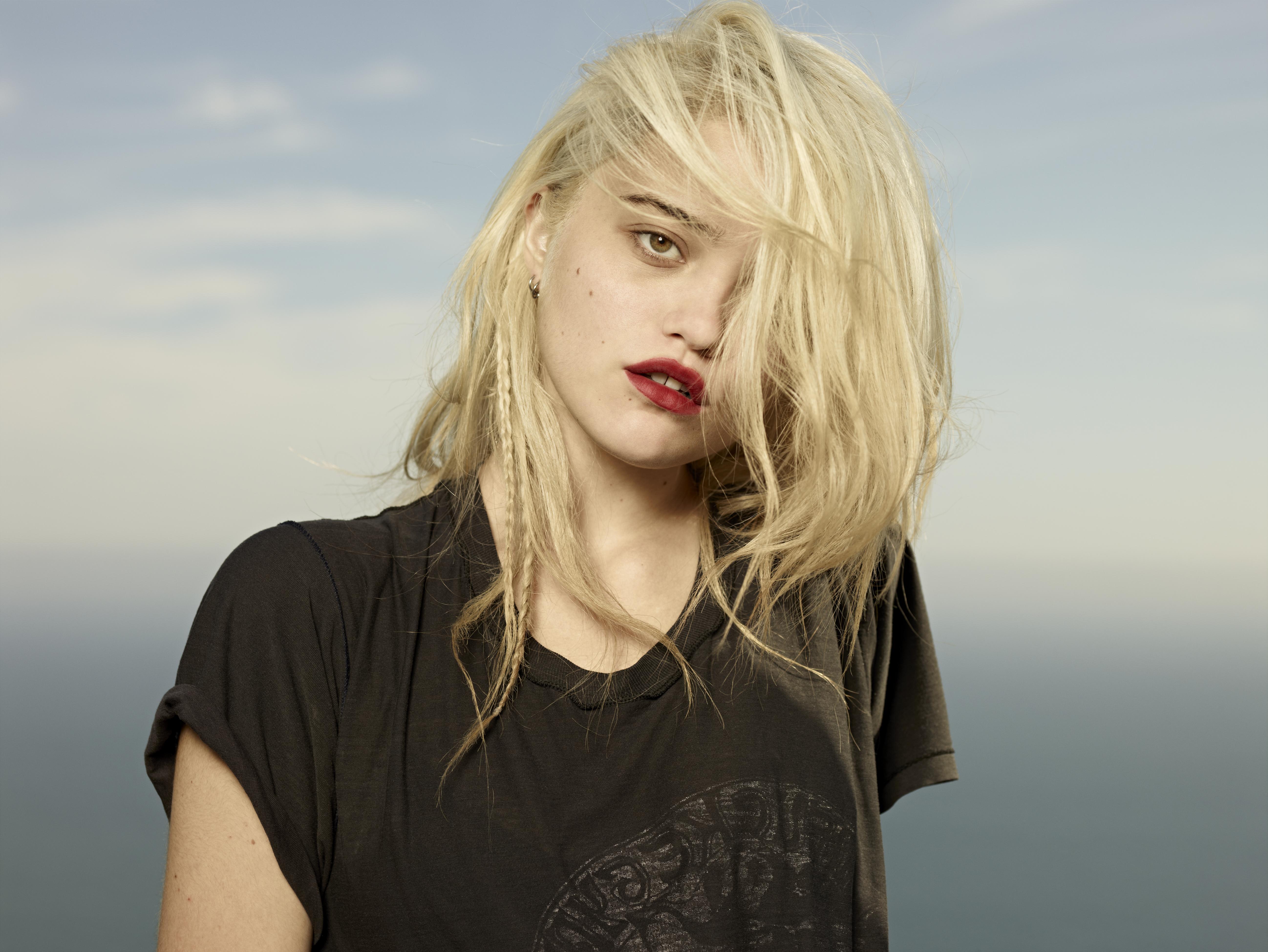 Sky Ferreira Wallpapers - Top Free Sky Ferreira Backgrounds ...