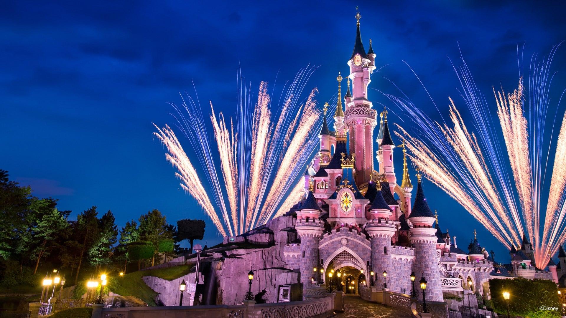 Disney Castle Fireworks Wallpapers - Top Free Disney Castle Fireworks ...