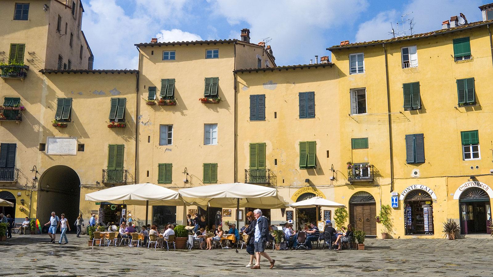 Lucca Italy Wallpapers - Top Free Lucca Italy Backgrounds - WallpaperAccess