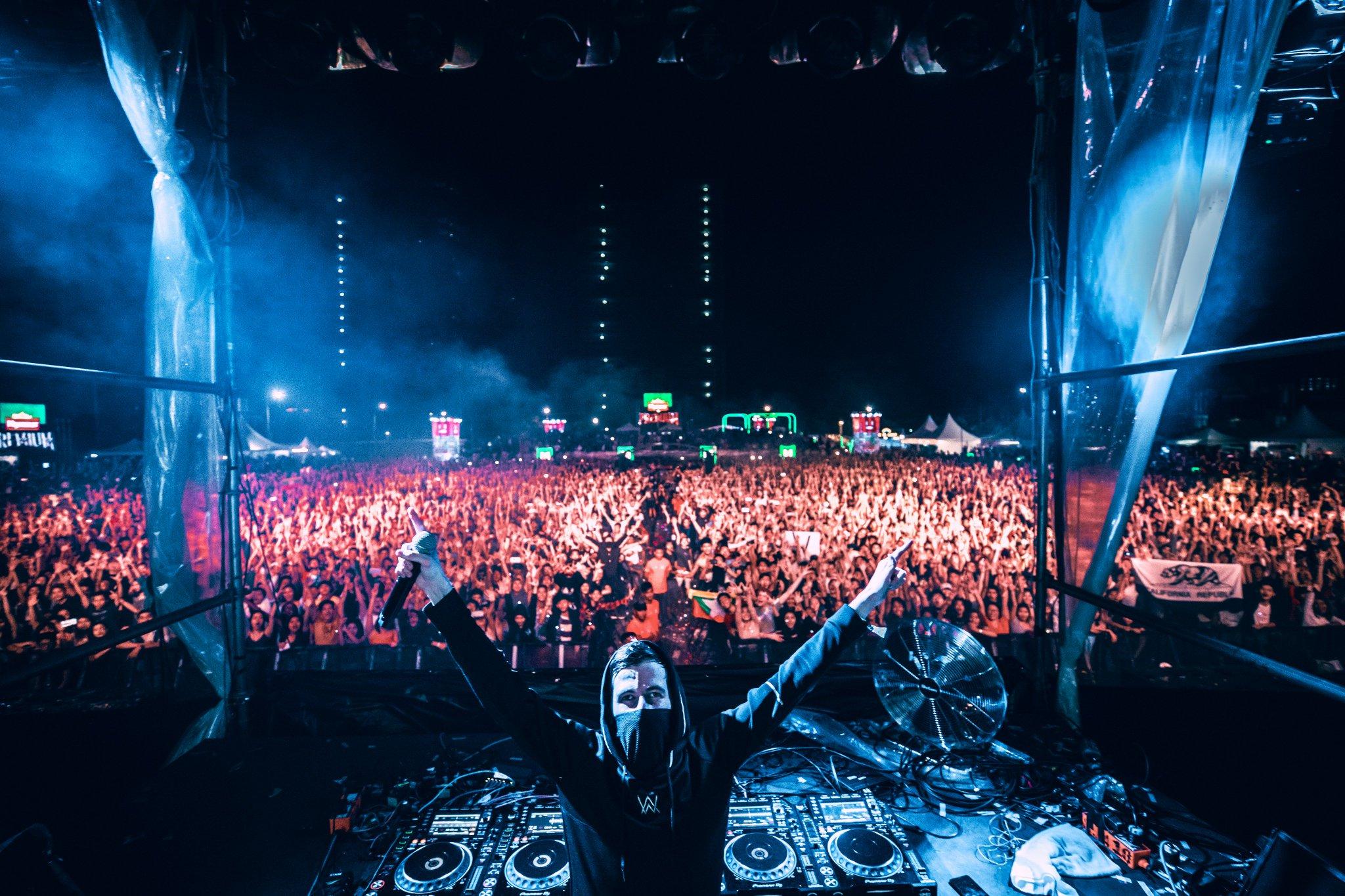 Alan Walker Concert Wallpapers - Top Free Alan Walker Concert ...