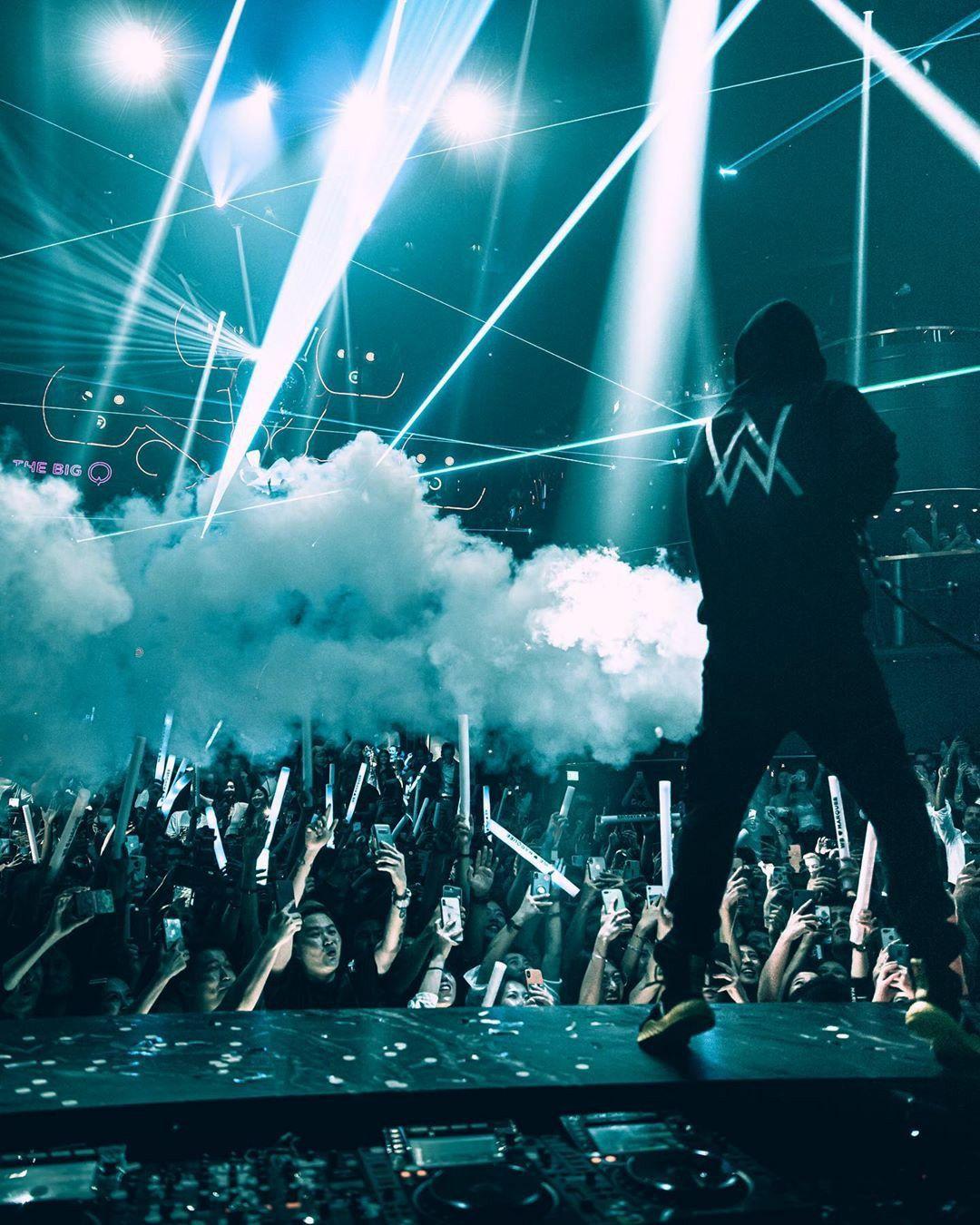 Alan Walker Concert Wallpapers - Top Free Alan Walker Concert ...