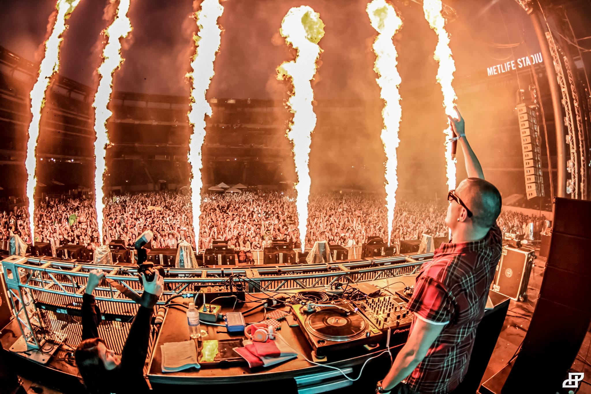 DJ Snake Encore Wallpapers - Top Free DJ Snake Encore Backgrounds ...