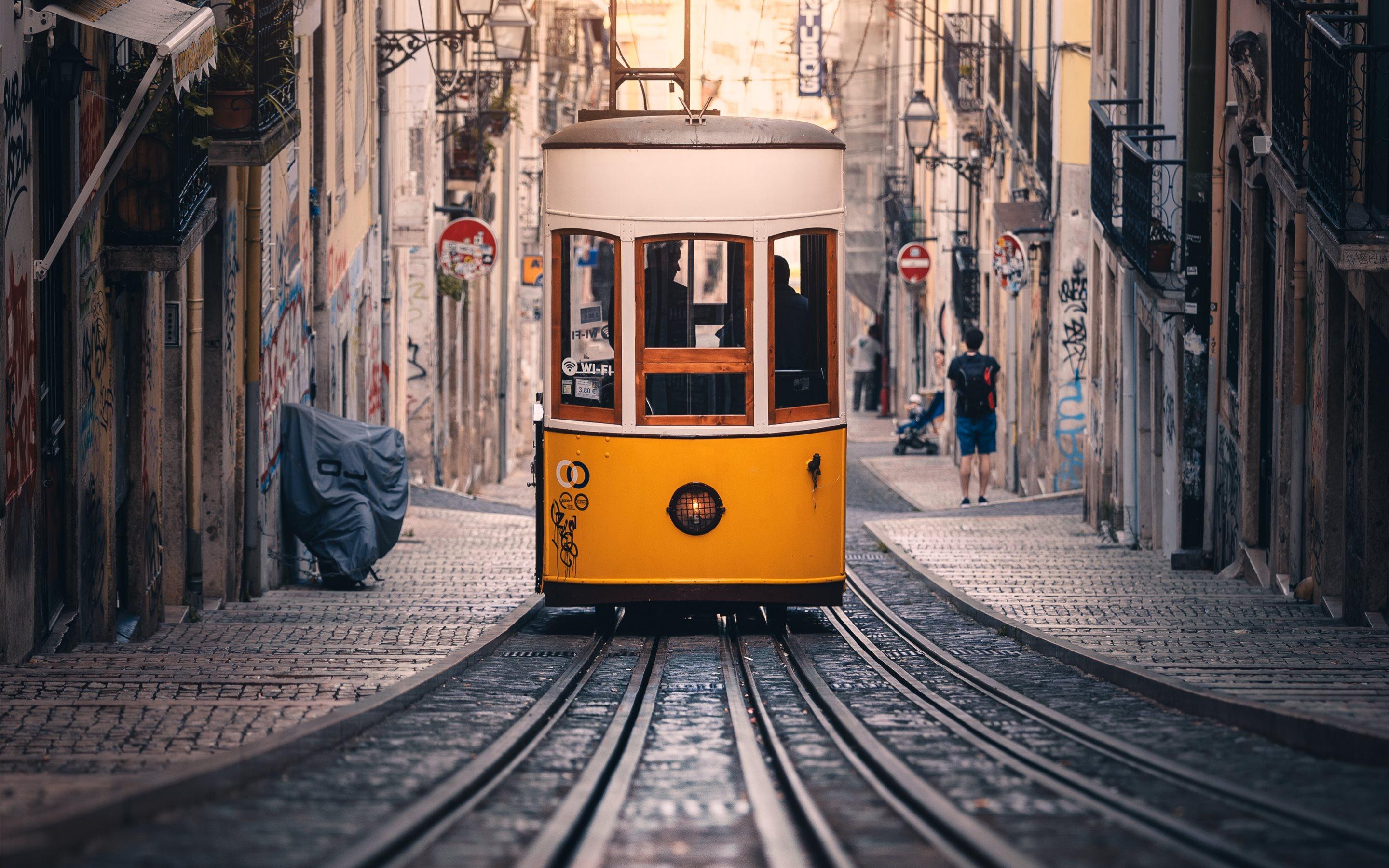 Lisbon HD Wallpapers - Top Free Lisbon HD Backgrounds - WallpaperAccess