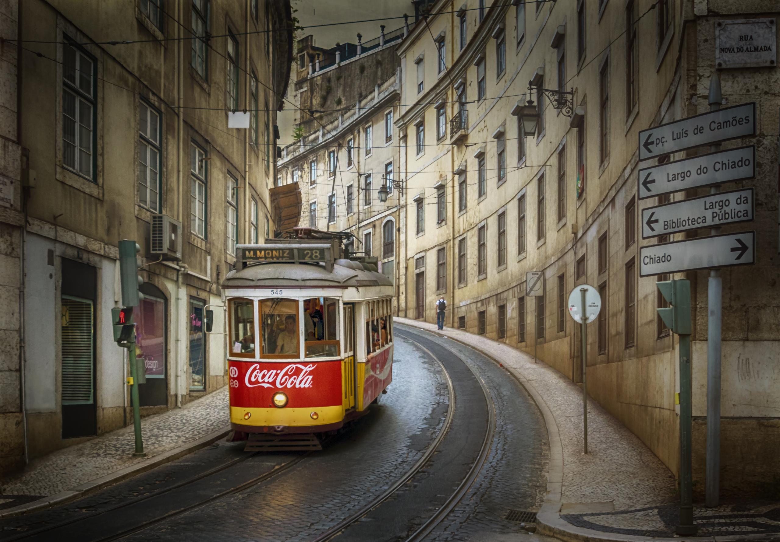 Lisbon HD Wallpapers - Top Free Lisbon HD Backgrounds - WallpaperAccess
