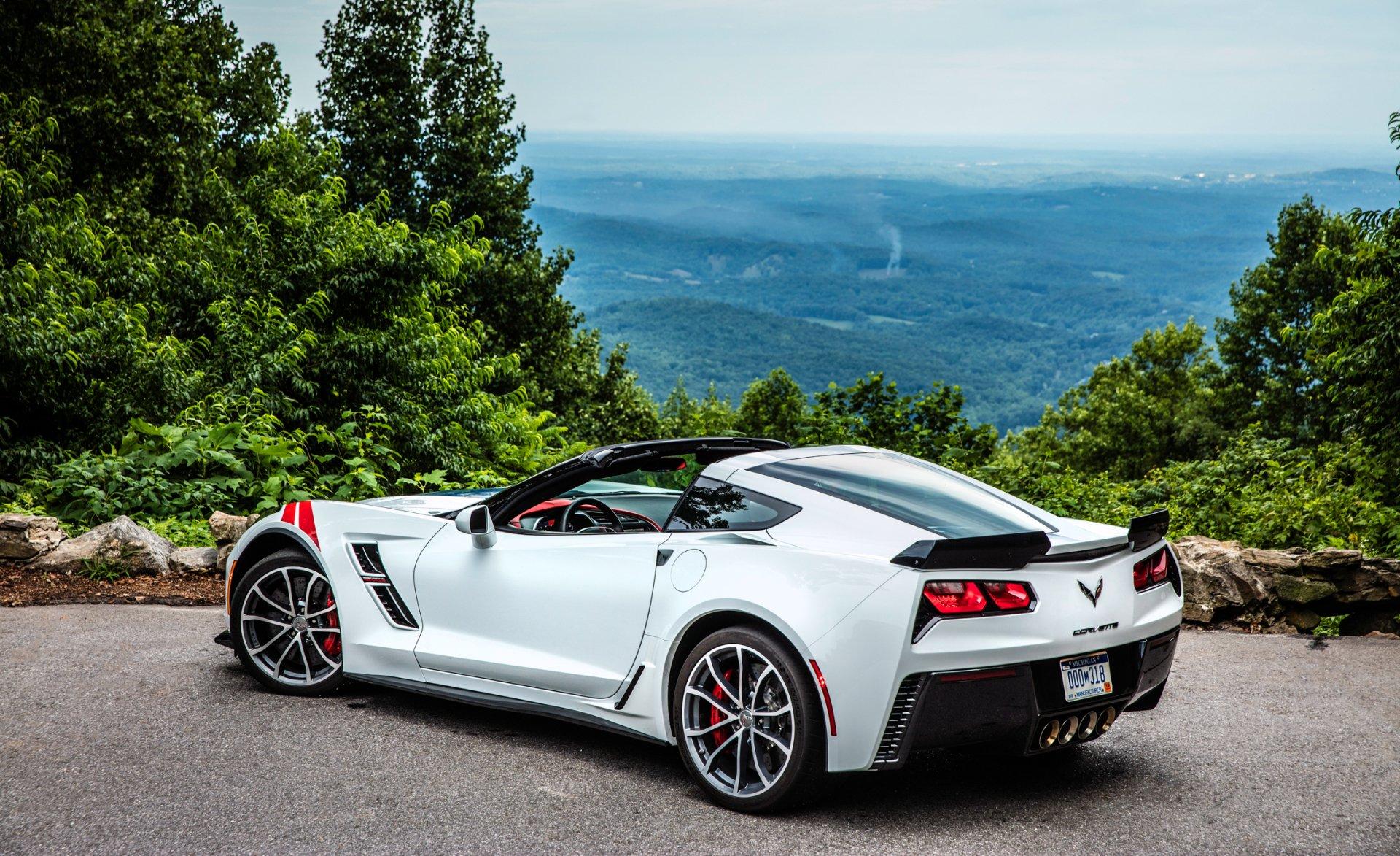 White Corvette Stingray Wallpapers - Top Free White Corvette Stingray ...