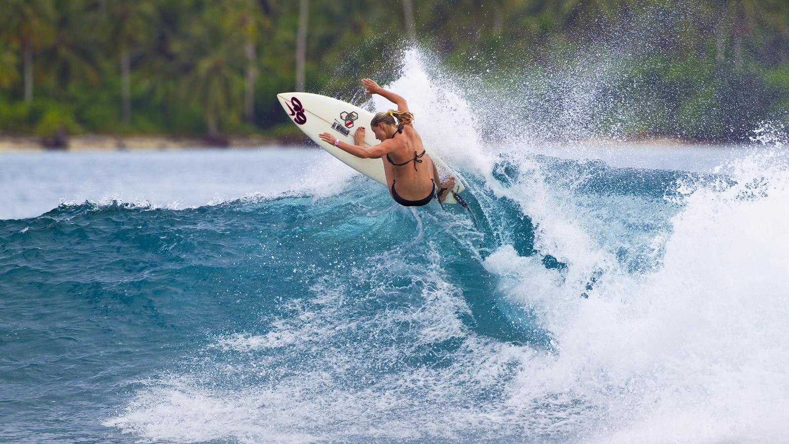 Woman Surfing HD Wallpapers - Top Free Woman Surfing HD Backgrounds ...