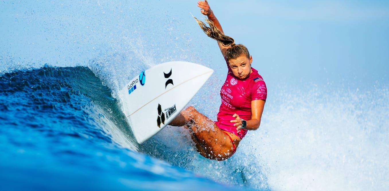 Woman Surfing HD Wallpapers - Top Free Woman Surfing HD Backgrounds ...