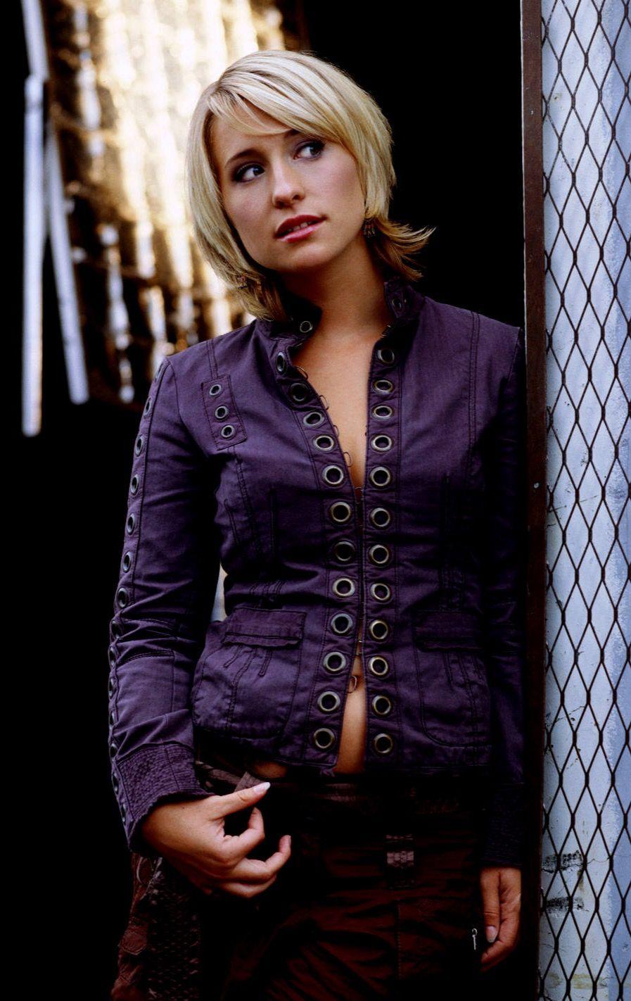 Allison Mack Wallpapers - Top Free Allison Mack Backgrounds ...