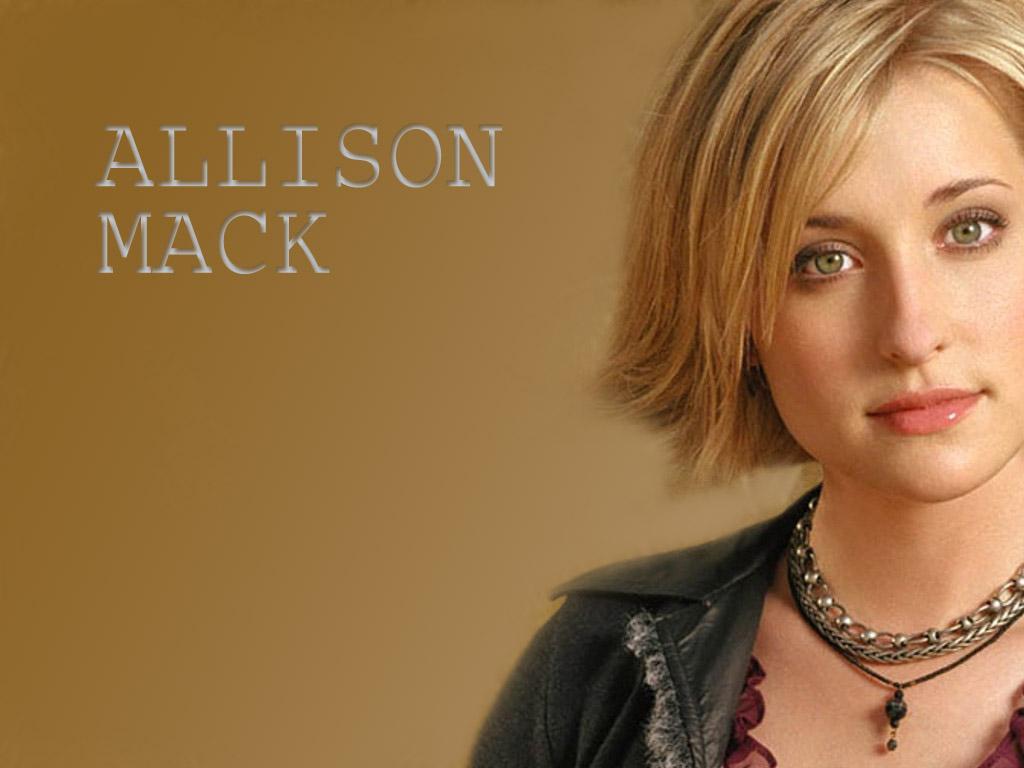 Allison Mack Wallpapers - Top Free Allison Mack Backgrounds - WallpaperAccess