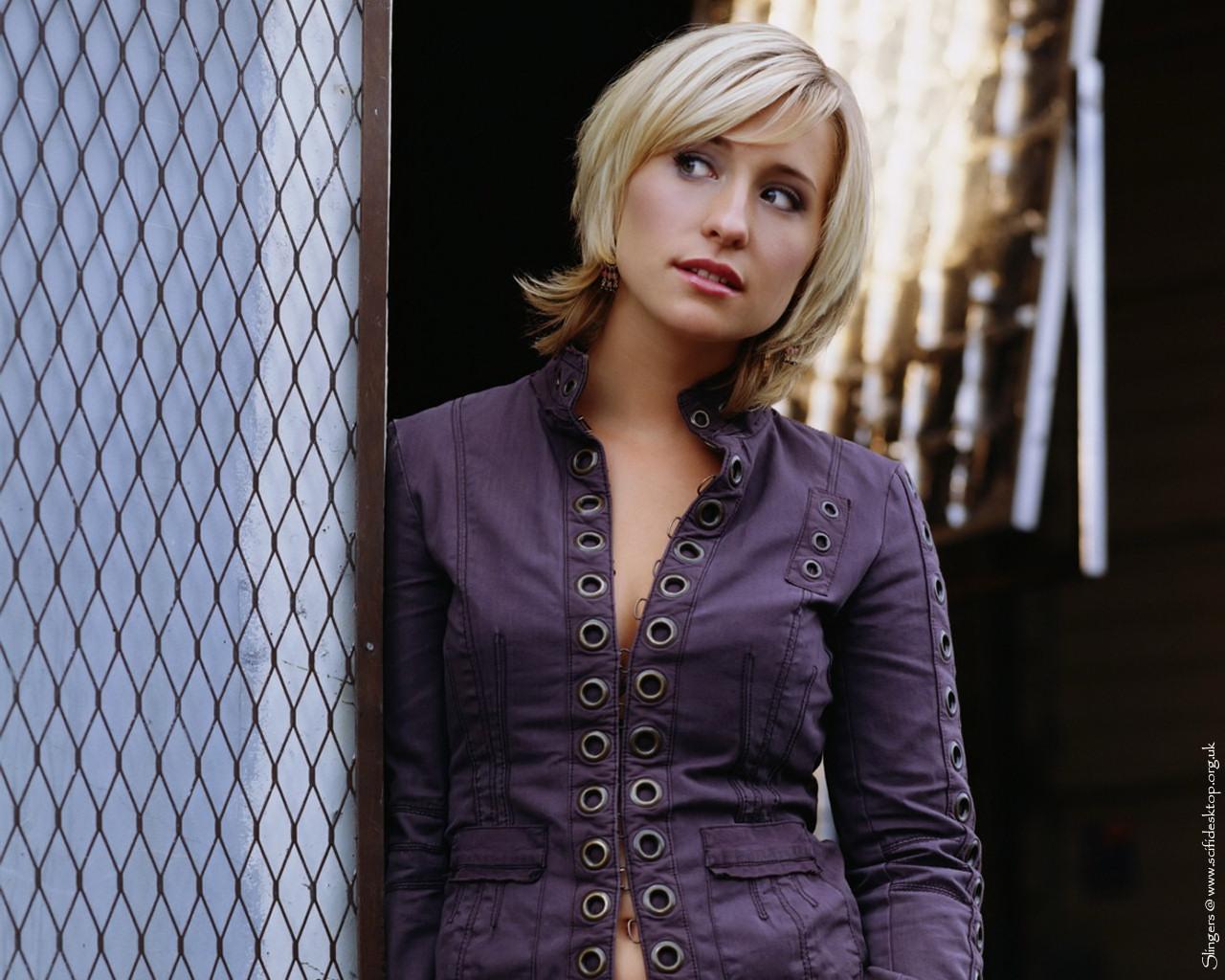 Allison Mack Wallpapers - Top Free Allison Mack Backgrounds - WallpaperAccess