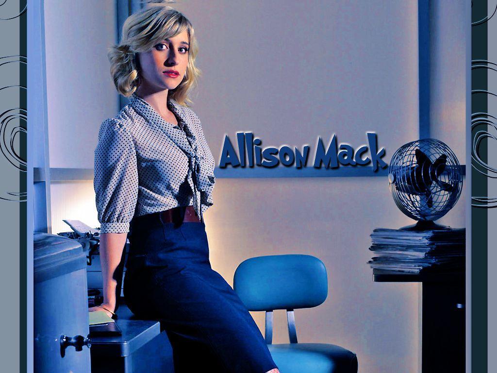 Allison Mack Wallpapers - Top Free Allison Mack Backgrounds - WallpaperAccess