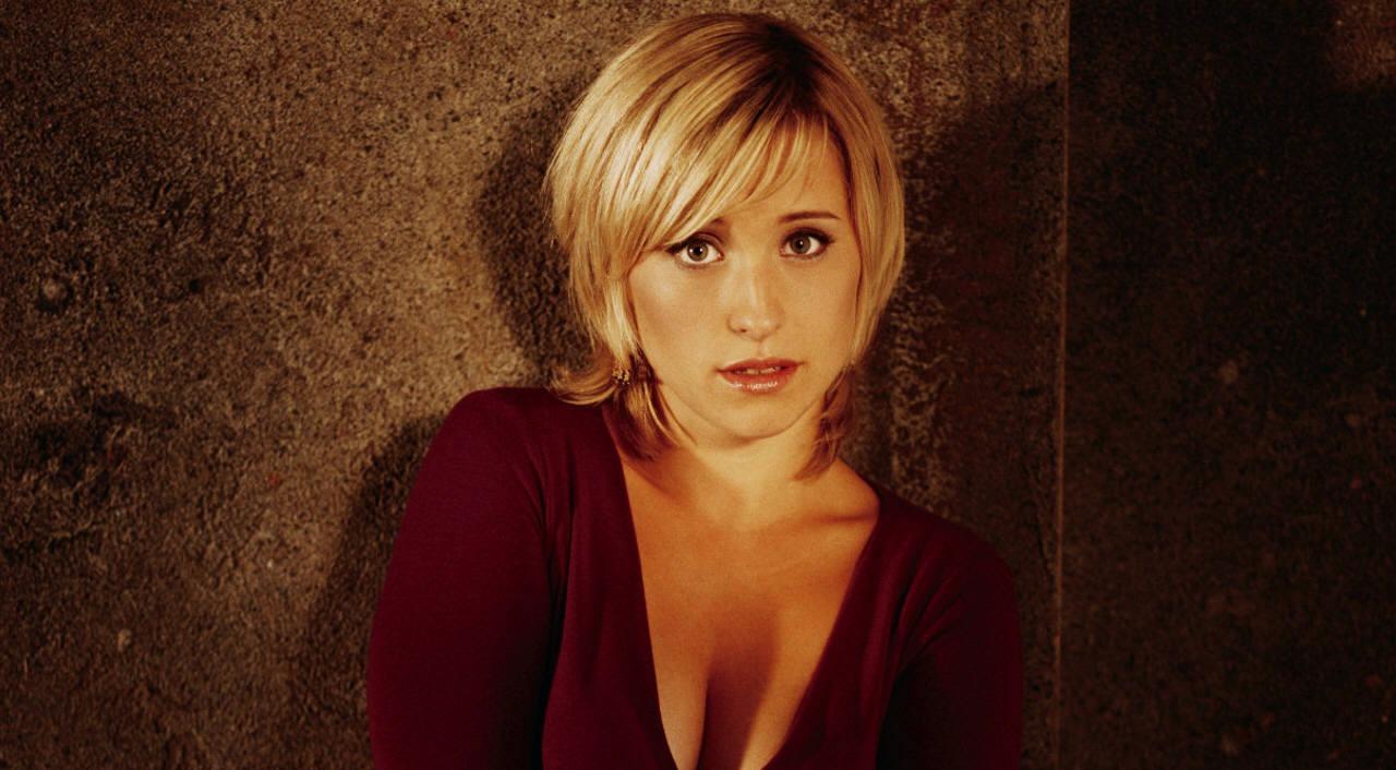 Allison Mack Wallpapers - Top Free Allison Mack Backgrounds ...