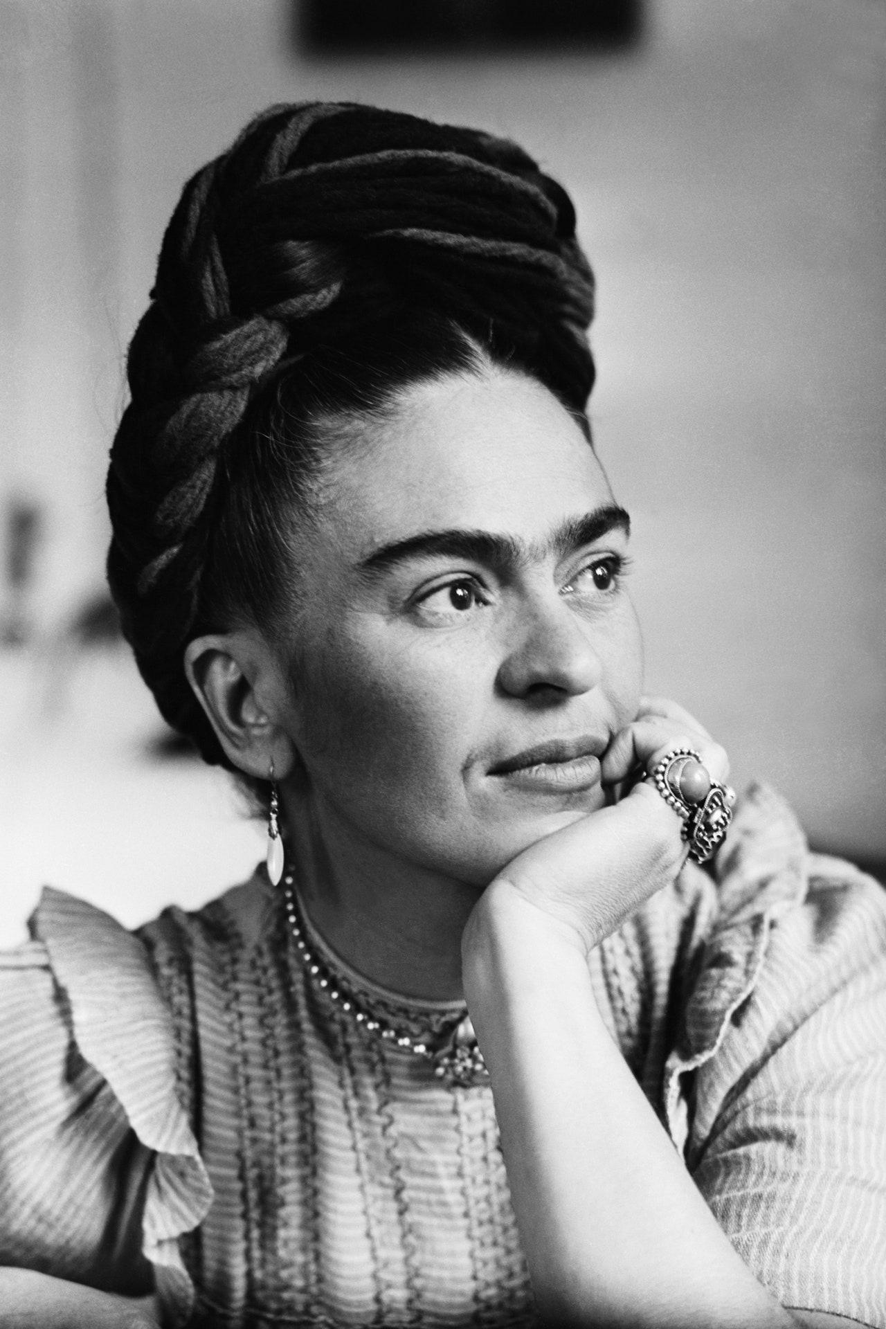 Frida Kahlo Smoking Wallpapers - Top Free Frida Kahlo Smoking ...