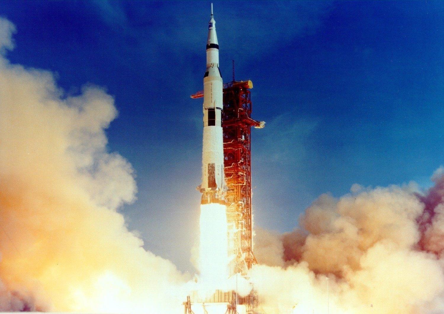 Saturn V Launch Wallpapers - Top Free Saturn V Launch Backgrounds ...